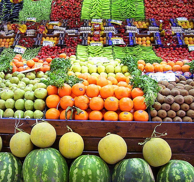 20 Best Fruits And Vegetables For Dogs